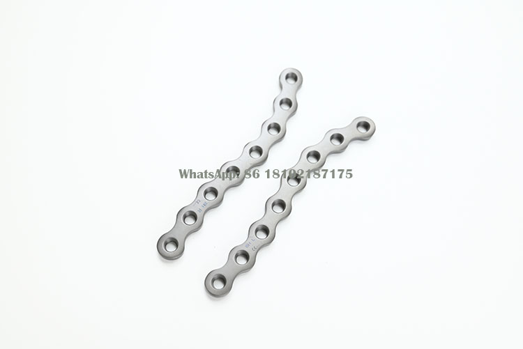 Distal Clavicle Plates for Versatile Clavicle Fracture.