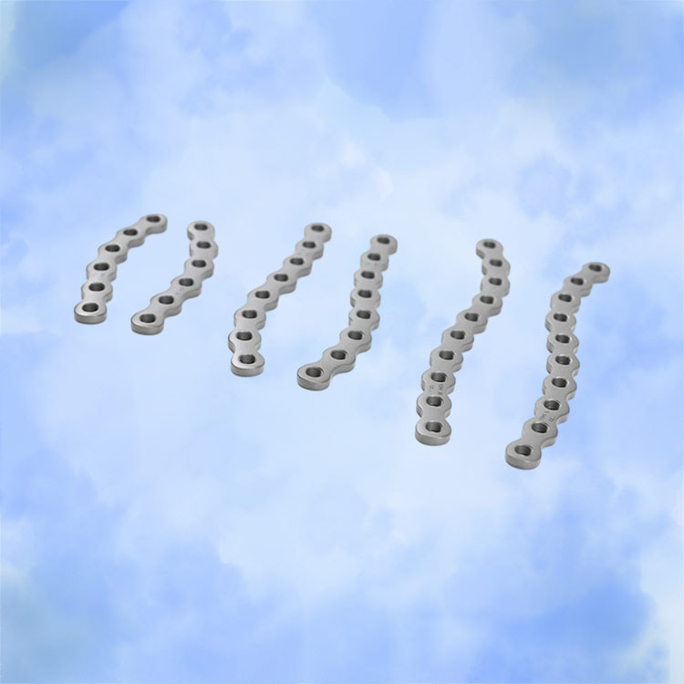 Distal Clavicle Plates for Versatile Clavicle Fracture.