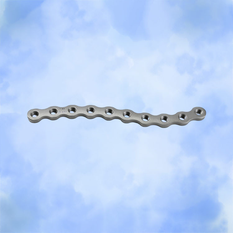 Distal Clavicle Plates for Versatile Clavicle Fracture.